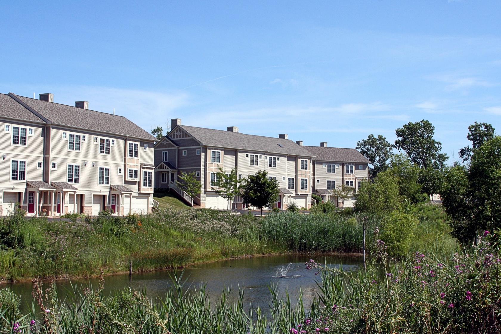 Eagle Ridge Condos, Ann Arbor MI 48103 - Condo Hotline - Condo Hotline